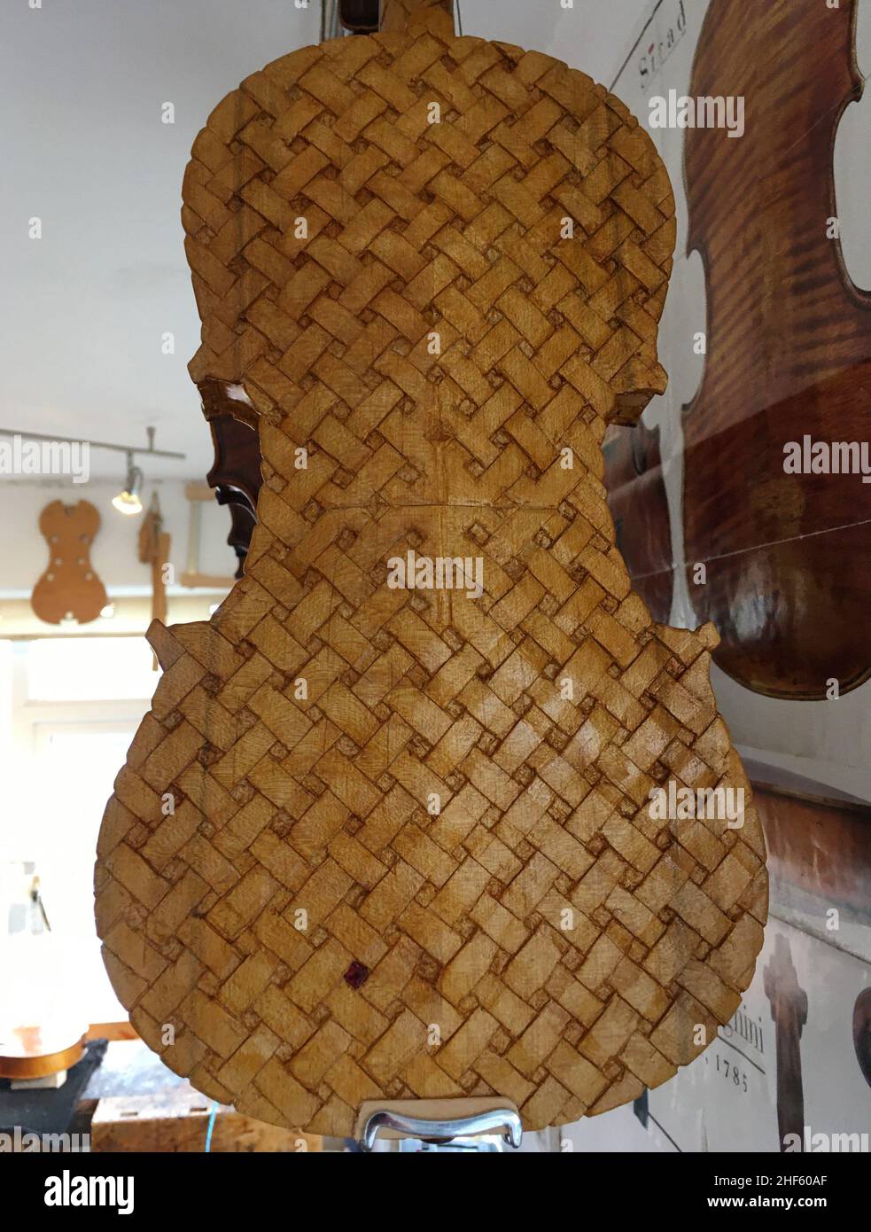 Unusual Violin back showing a lattice design Stock Photo - Alamy