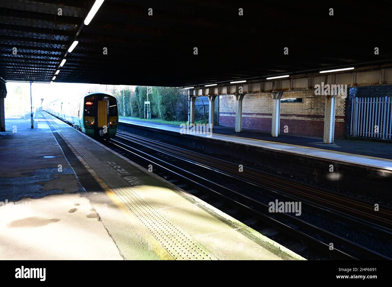 Class 377 passenger train hi-res stock photography and images - Alamy