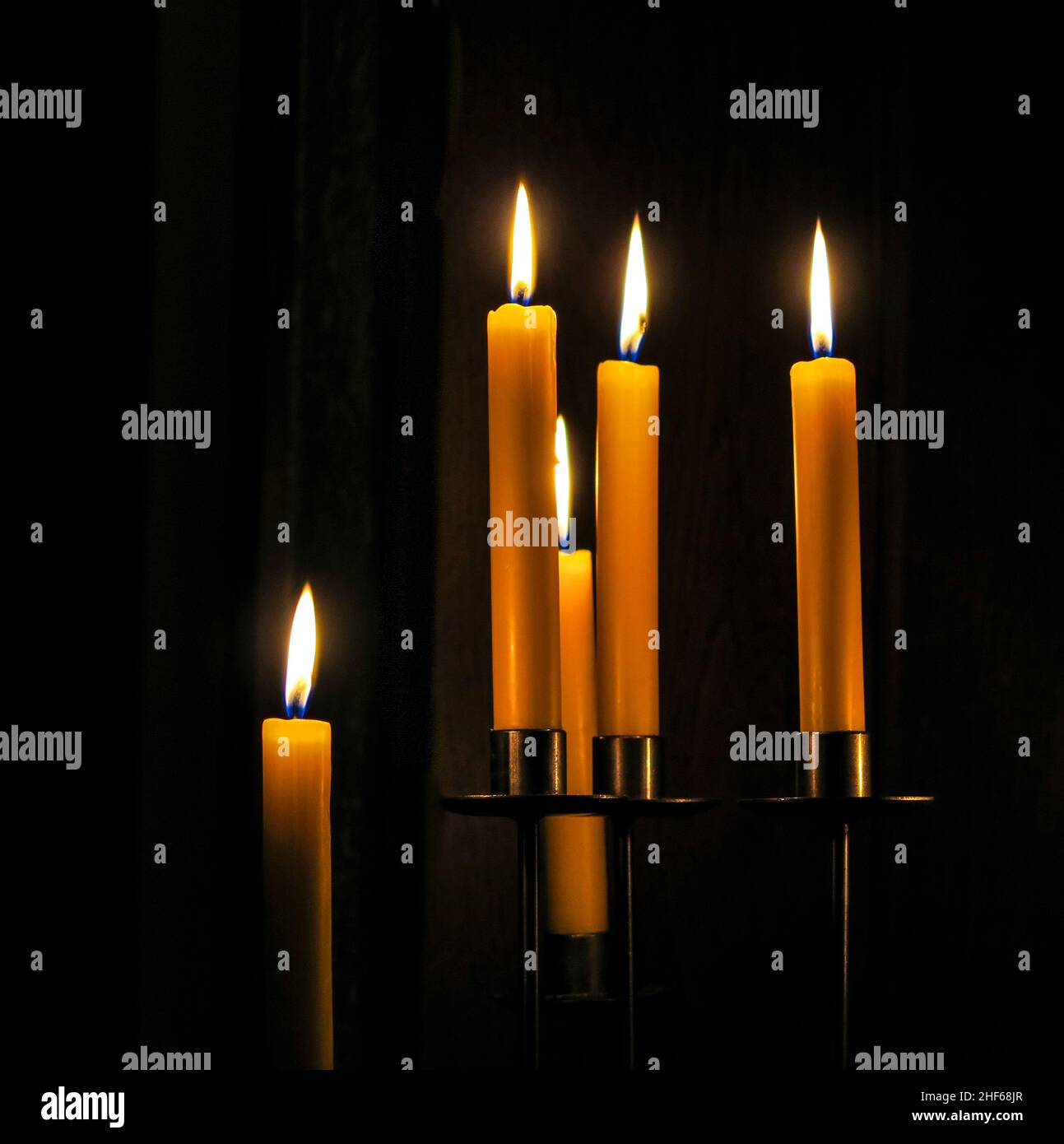 Beam of light in dark room hi-res stock photography and images - Alamy