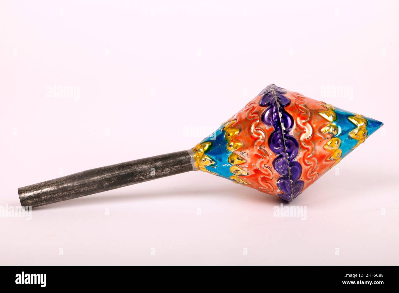 Metal maracas, sonanjas, sonajas, ganza, ganzas Stock Photo - Alamy