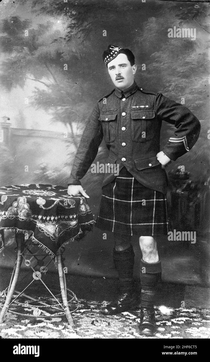 Scottish soldier Black and White Stock Photos & Images - Alamy