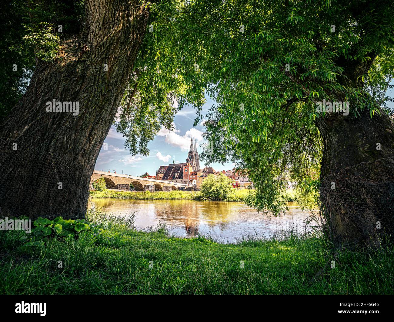 Visit regensburg hi-res stock photography and images - Alamy