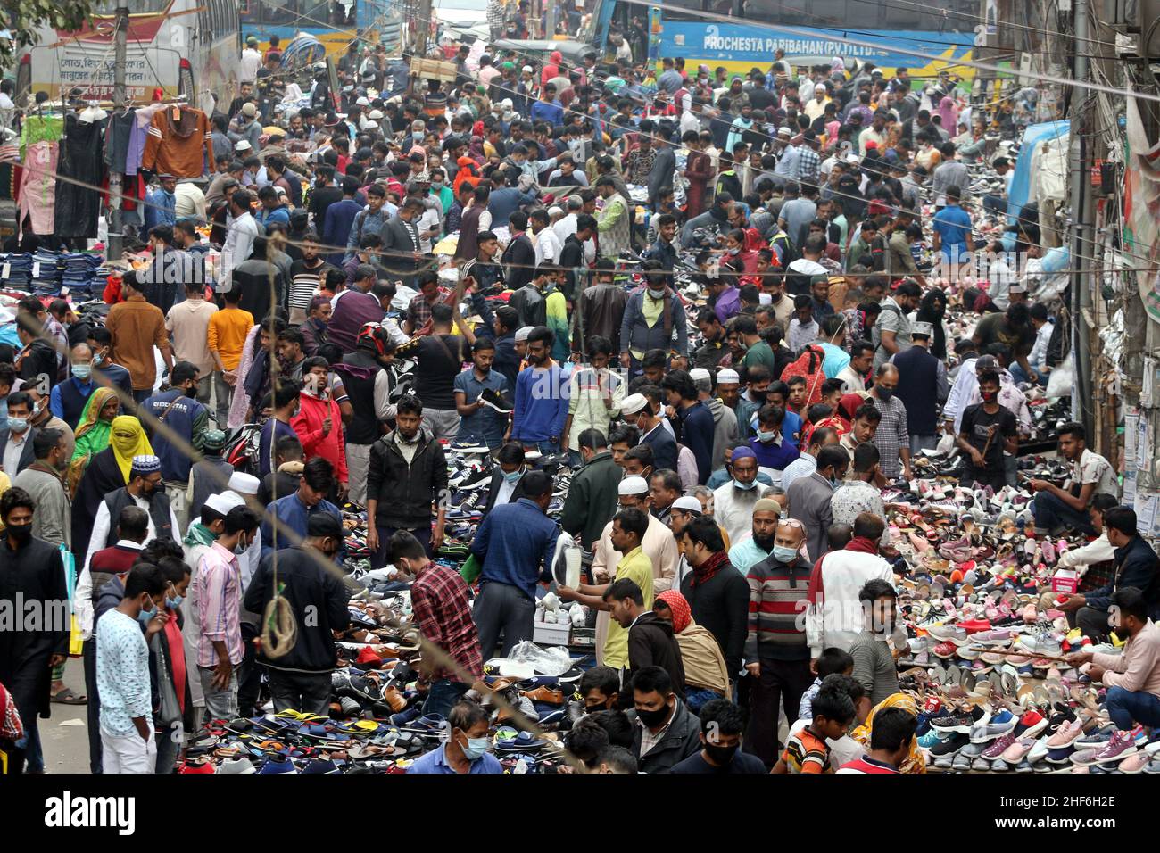 DHAKA,BANGLADESH,JANUARY,14,2022, People do not maintain social ...