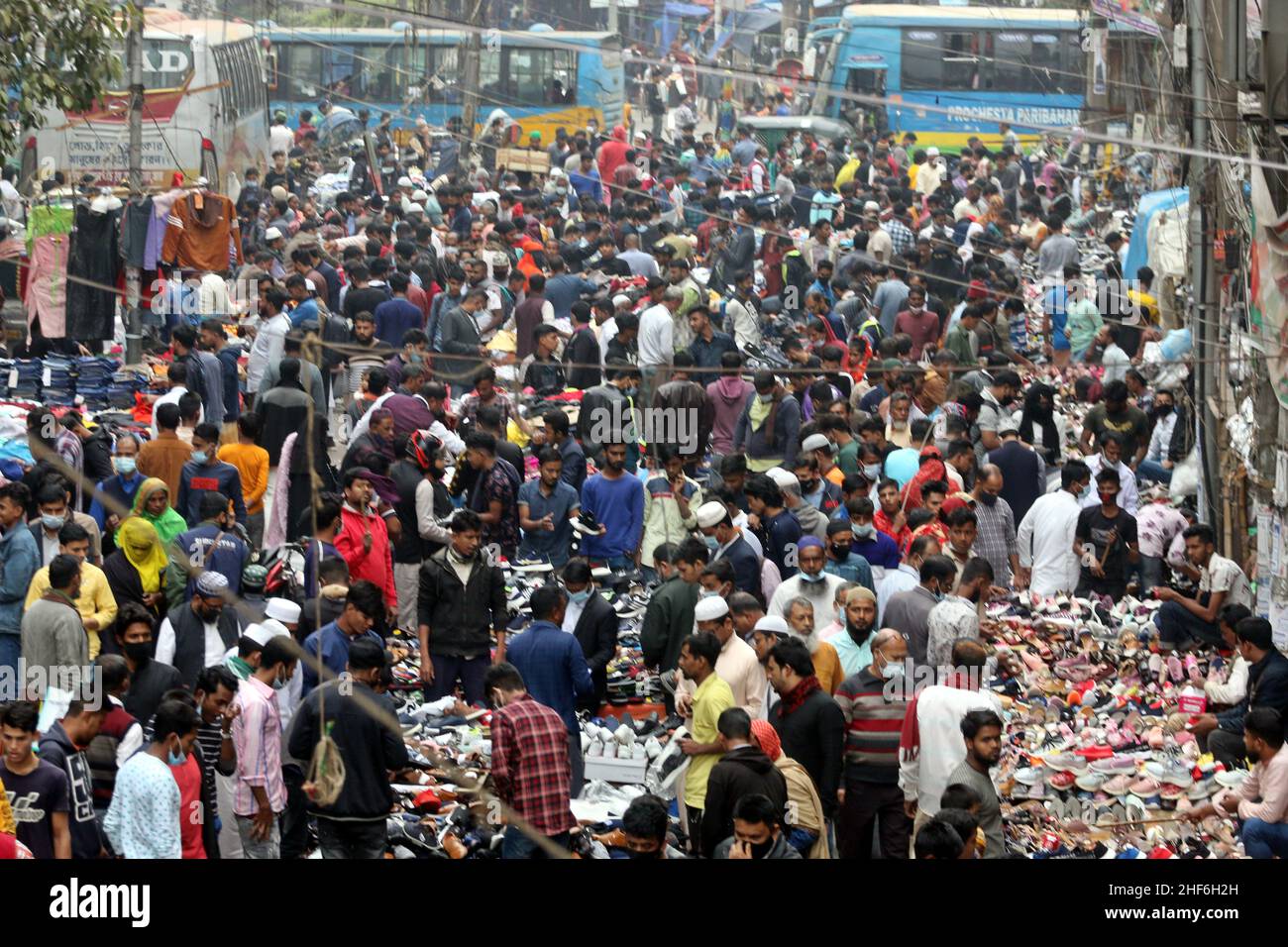 DHAKA,BANGLADESH,JANUARY,14,2022, People do not maintain social ...