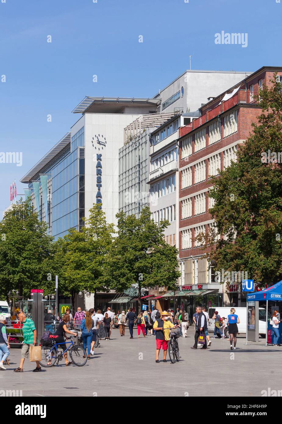 Karstadt, modern business building in the city center, Hanover, Lower ...