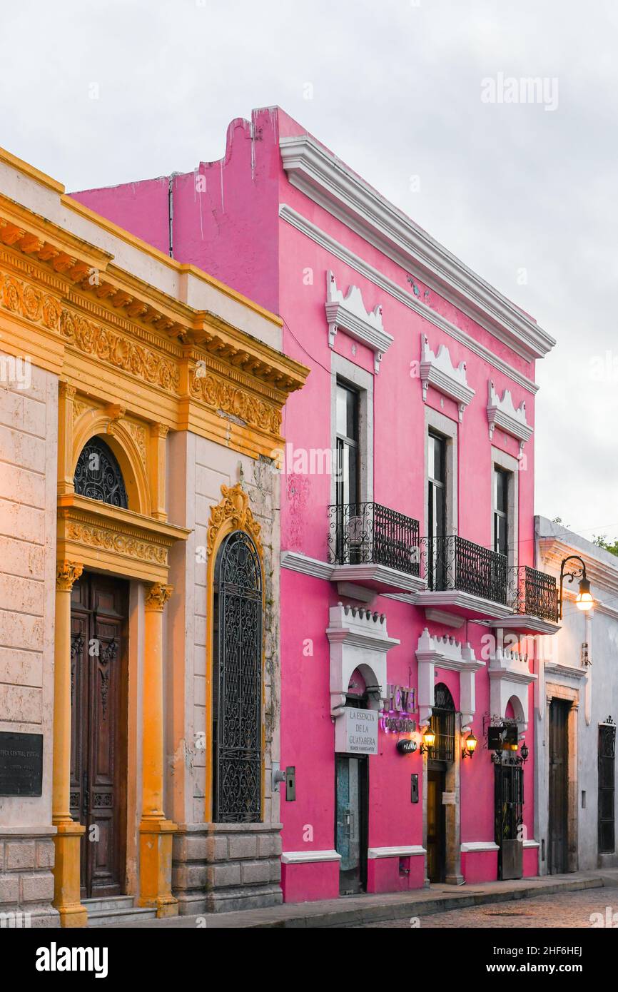 Colonial architecture, Centro of Merida, Yucatan Mexico Stock Photo - Alamy