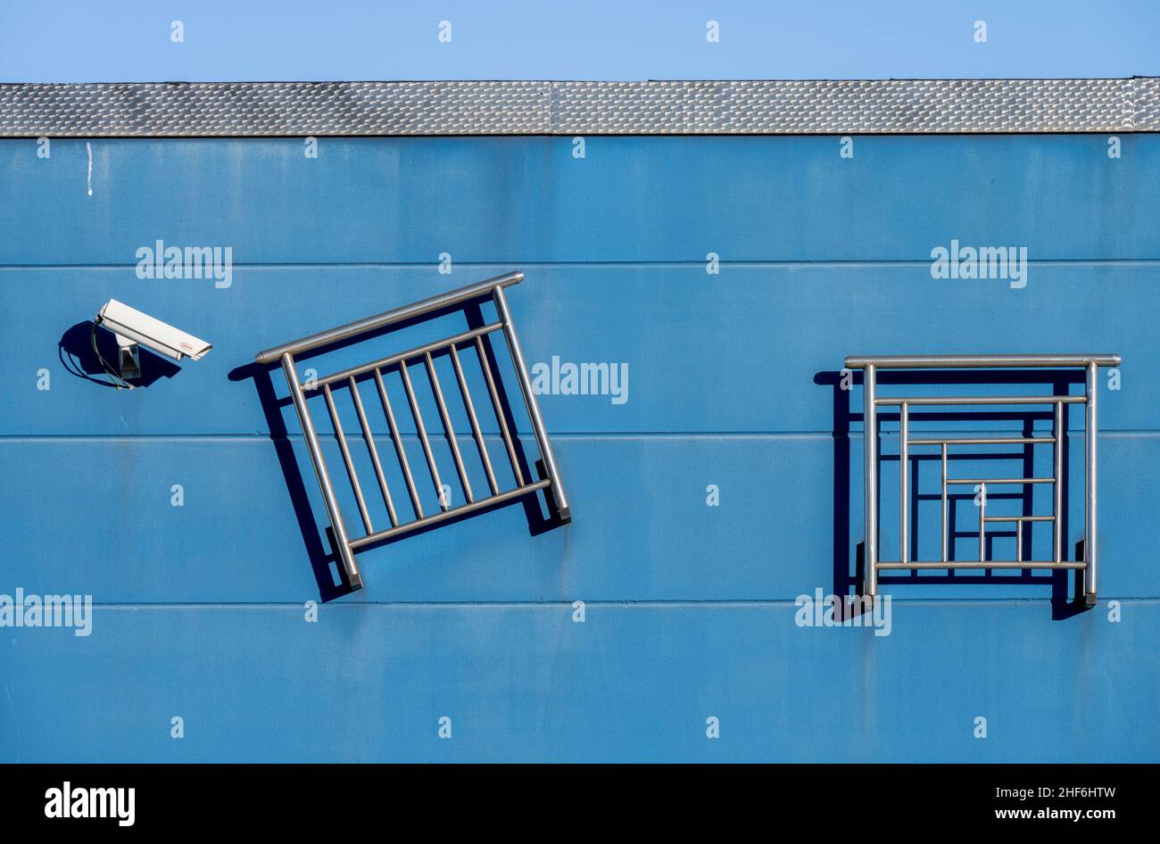 Gate security camera hi-res stock photography and images - Alamy