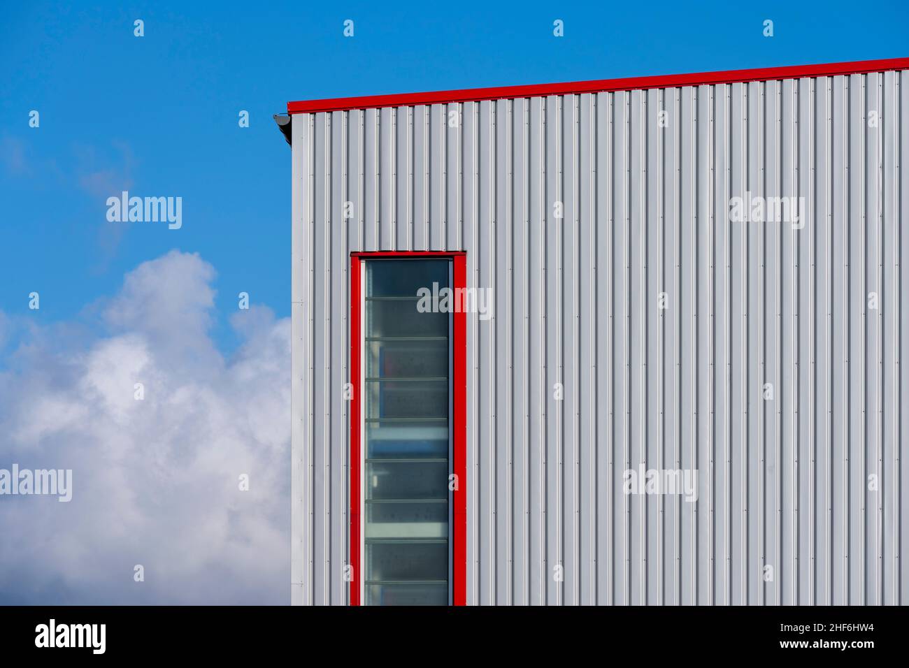 Red commercial building hi-res stock photography and images - Alamy