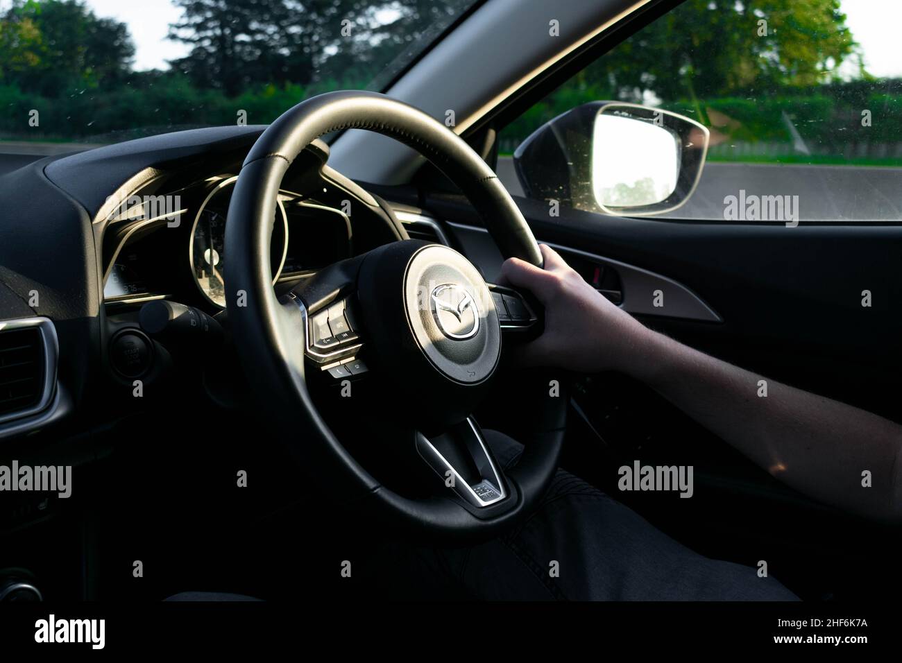 Learner driver car hi-res stock photography and images - Alamy