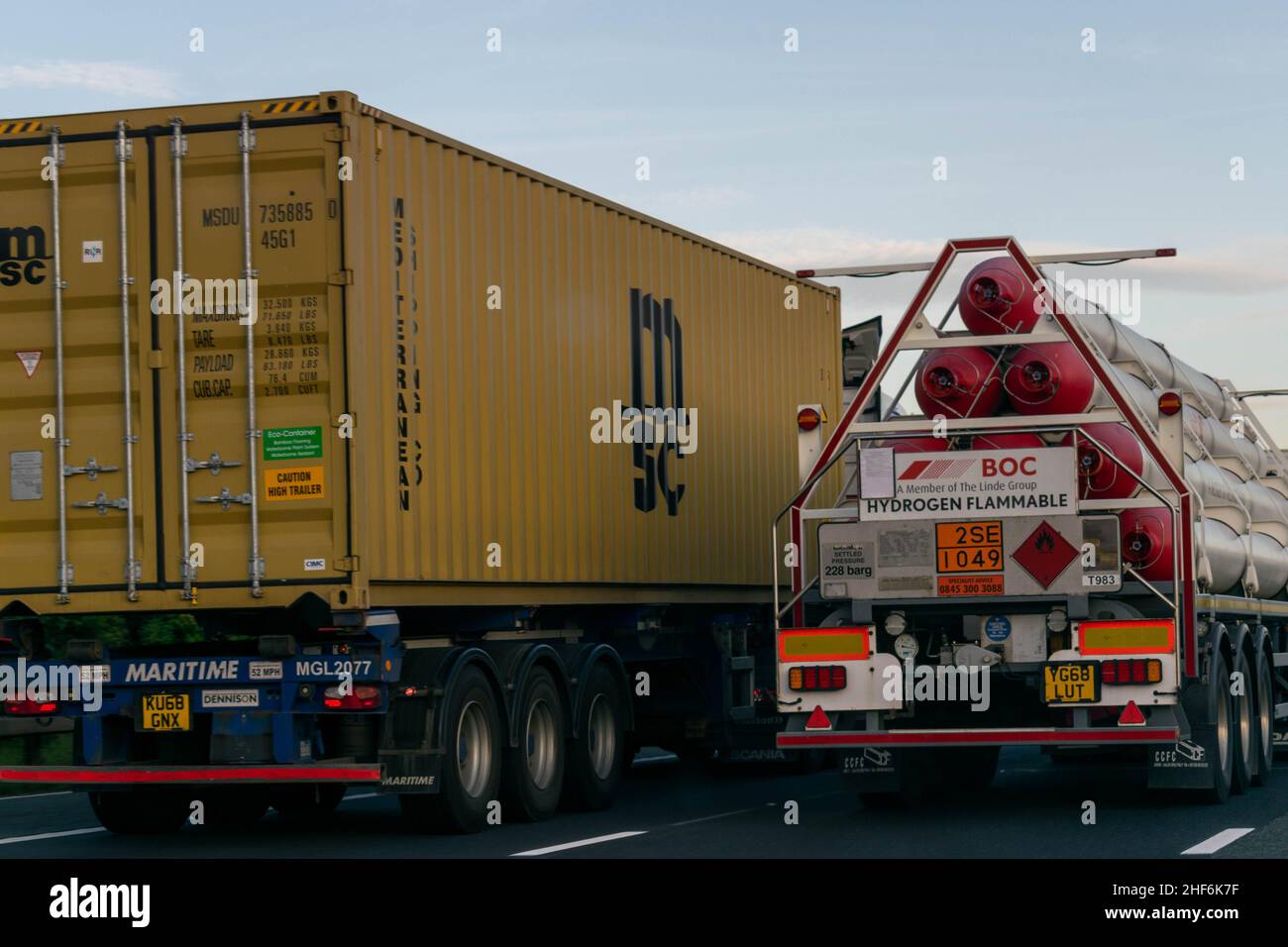 Lorry bad driving hi-res stock photography and images - Alamy