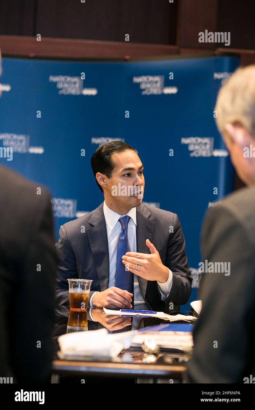 Secretary Castro Visits Austin, Texas (15656801578 Stock Photo - Alamy