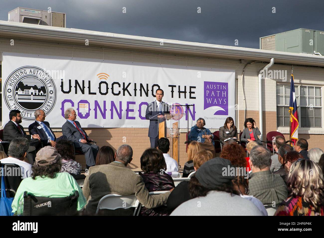 Secretary Castro Visits Austin, Texas (15658558547 Stock Photo - Alamy
