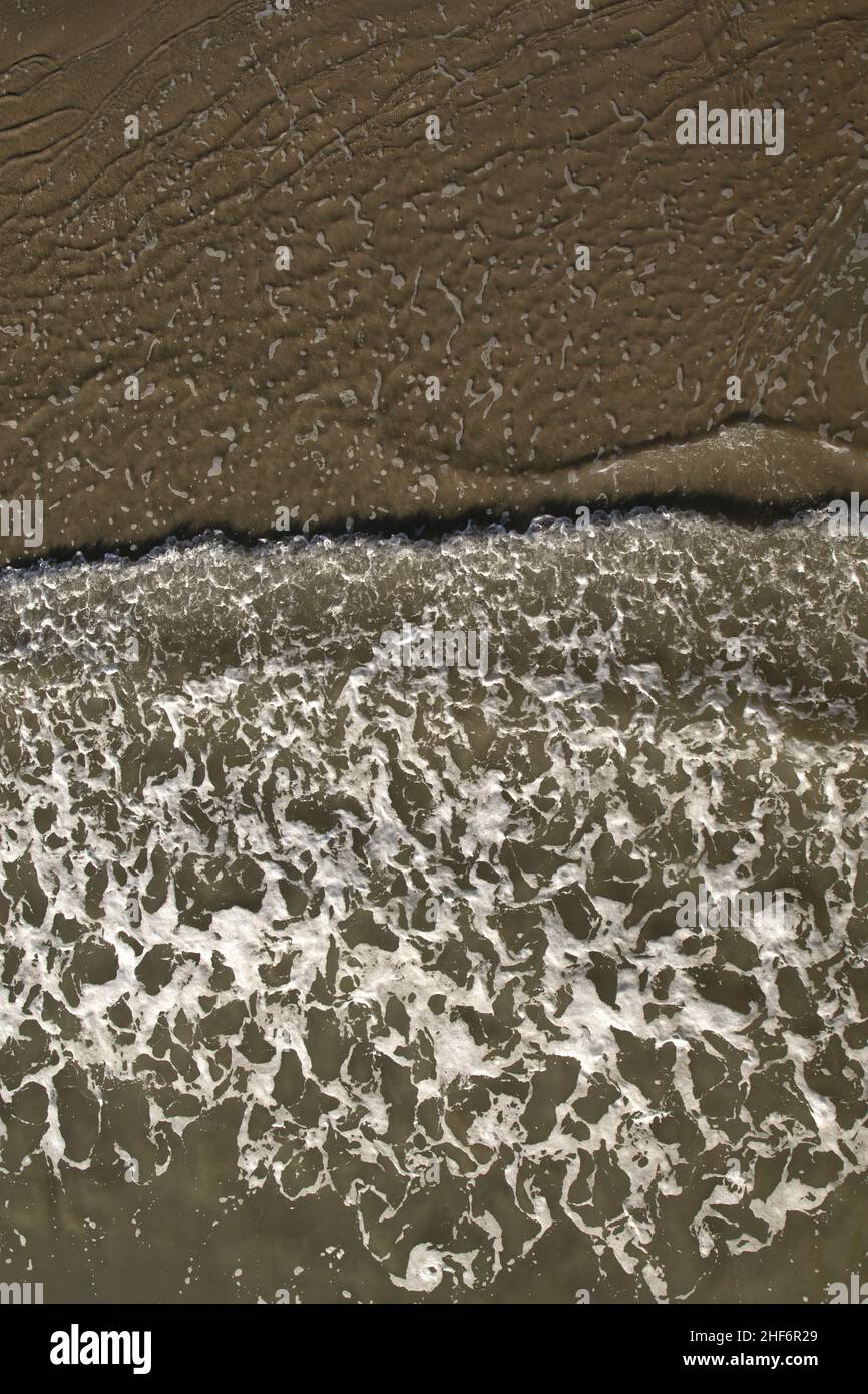 Ariel view of waves hi-res stock photography and images - Alamy