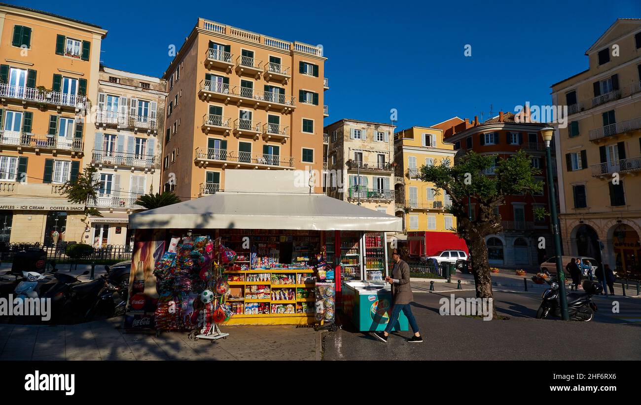 Kiosk periptero next to the liston hi-res stock photography and images ...