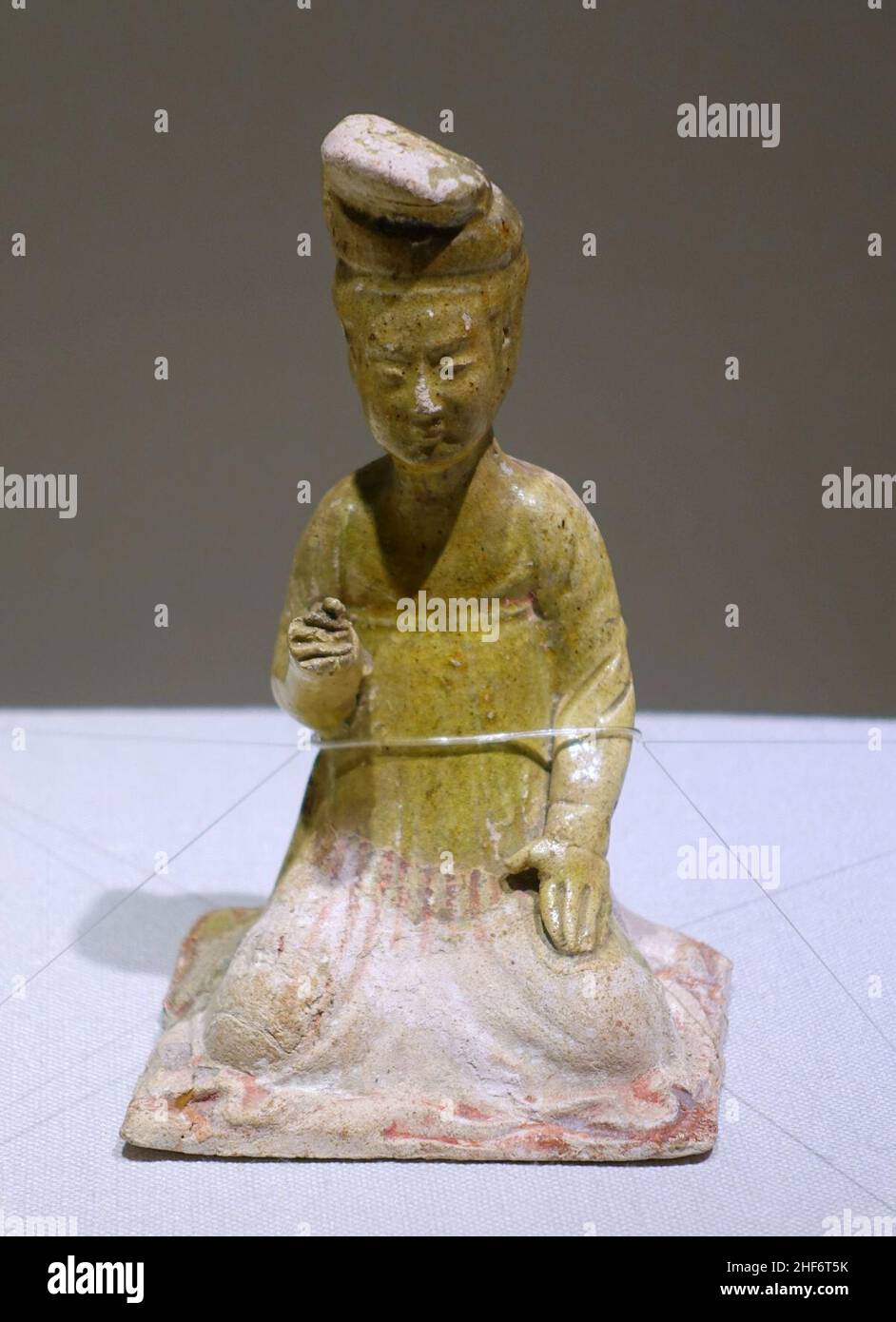 Seated female musicians, figure 5 of 6, China, Tang dynasty, 7th ...