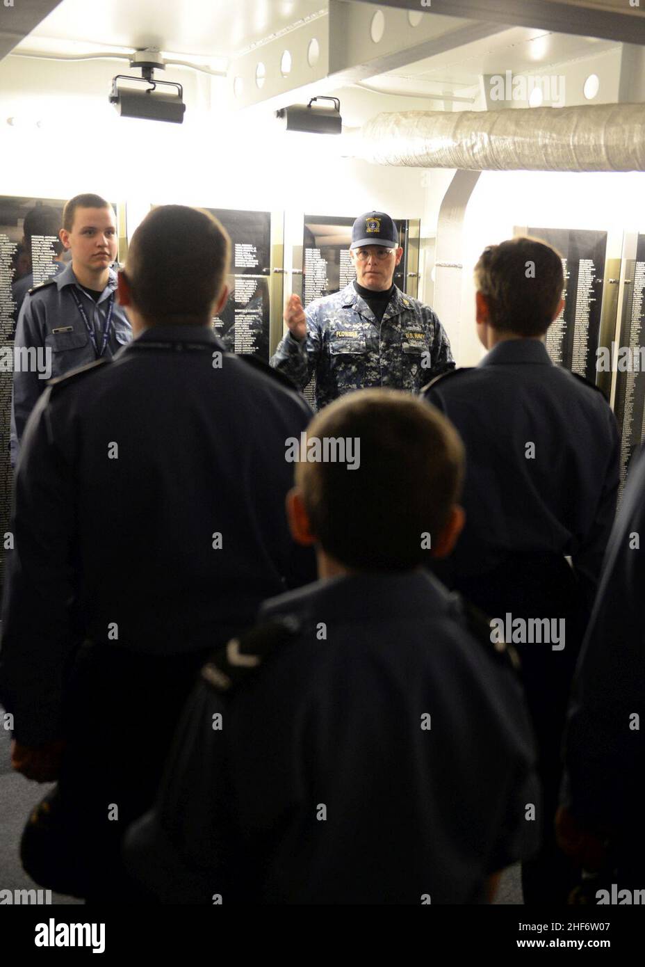 Sea cadet training hi-res stock photography and images - Alamy