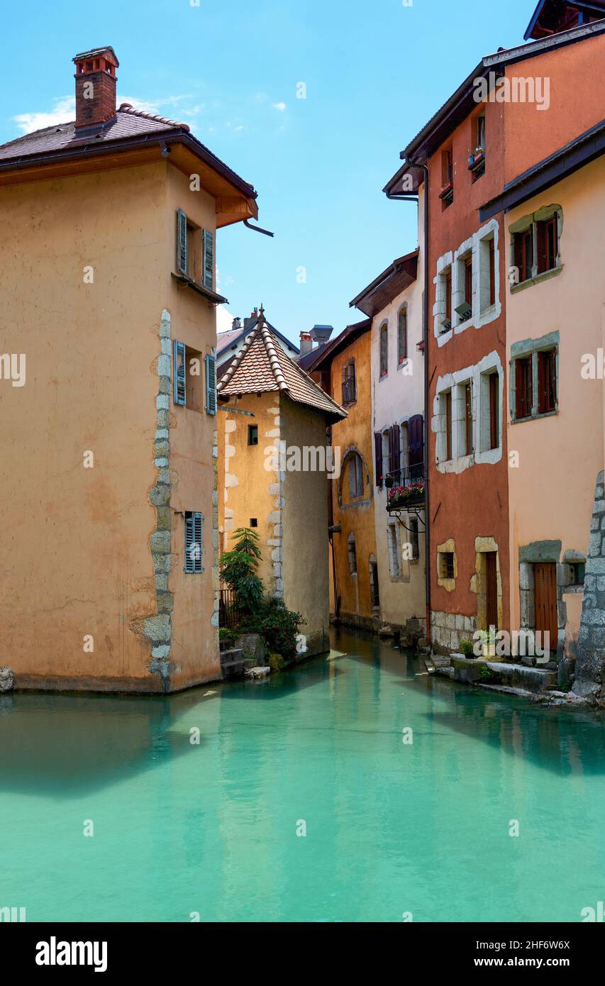 Annecy canals hi-res stock photography and images - Alamy