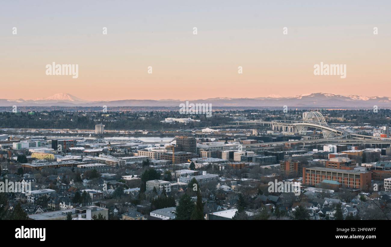Portland overview hi-res stock photography and images - Alamy