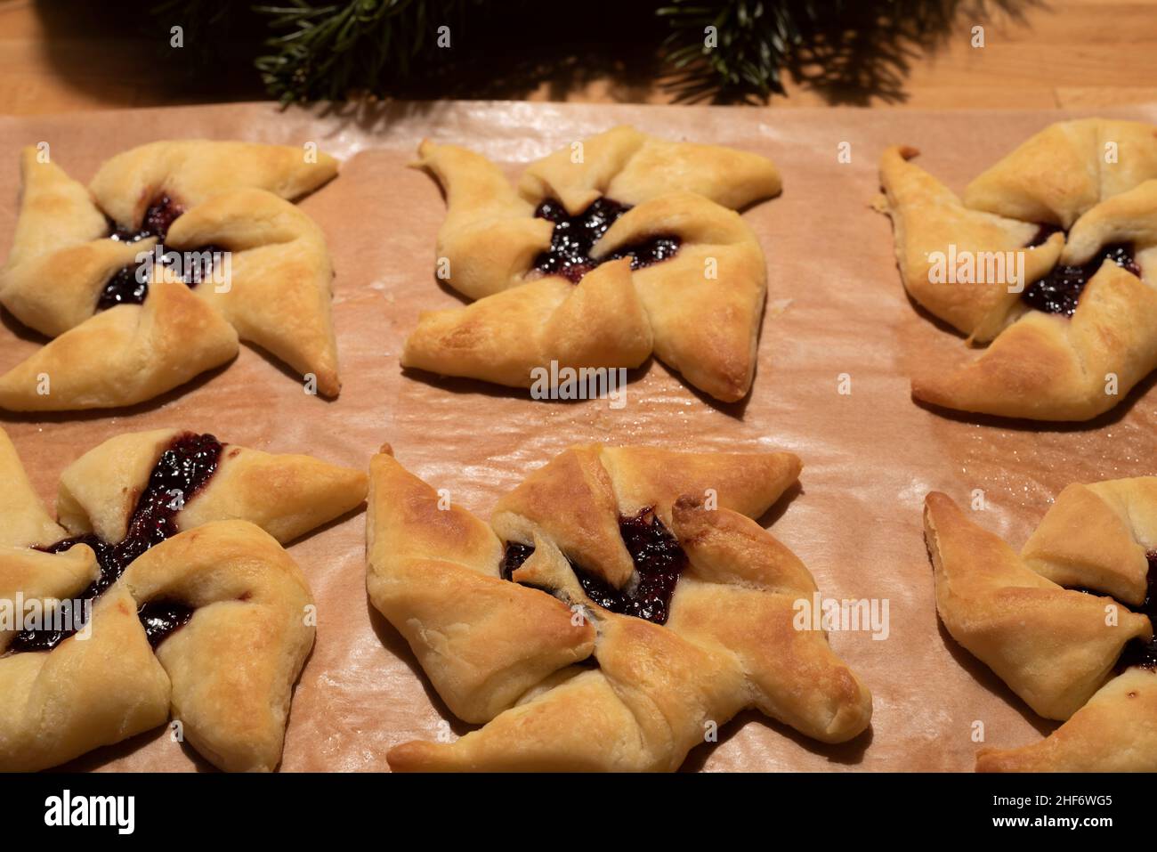 Joulutorttu, Finnish Christmas cookies Stock Photo - Alamy
