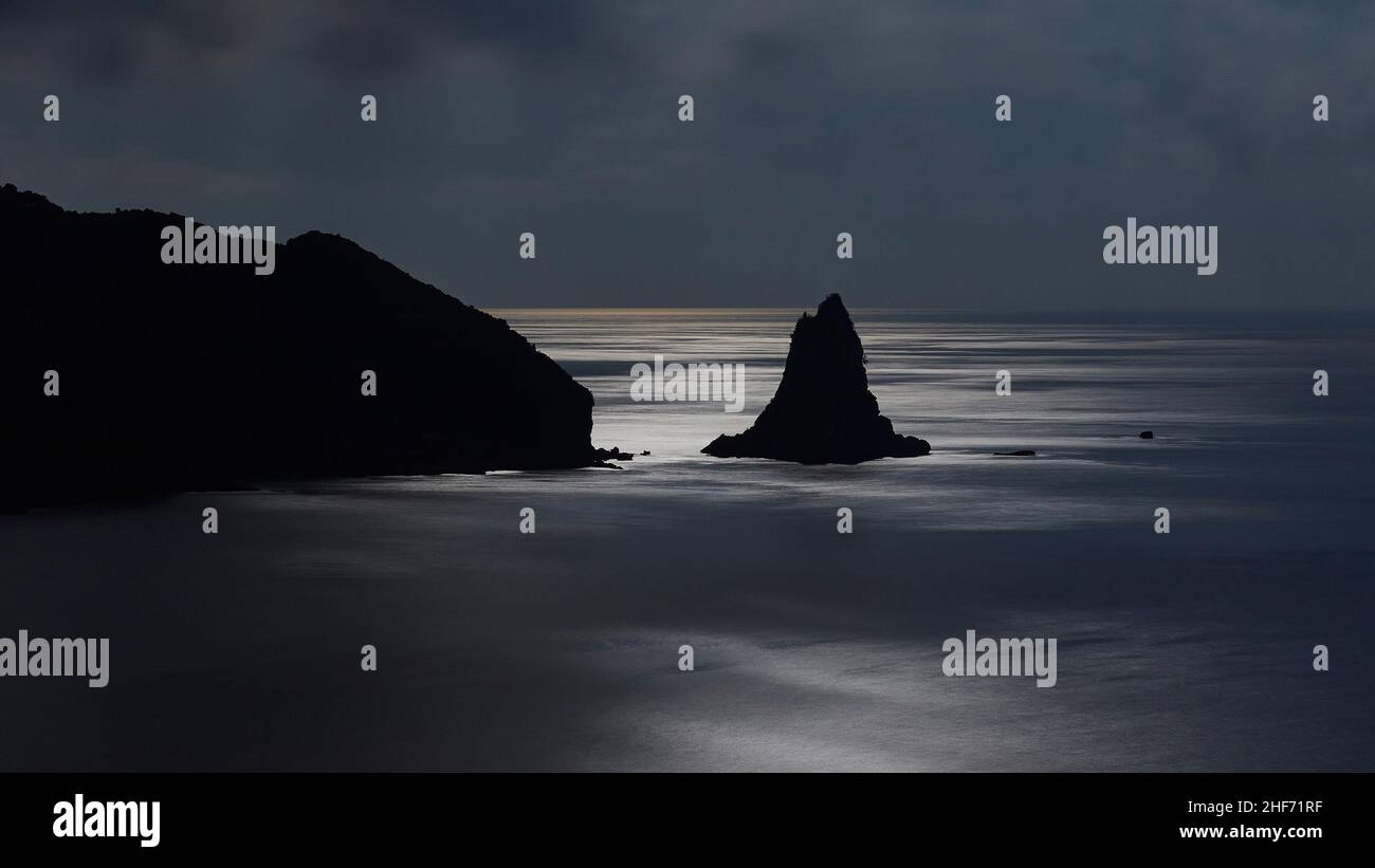 Moonlit sea greek islands hi-res stock photography and images - Alamy