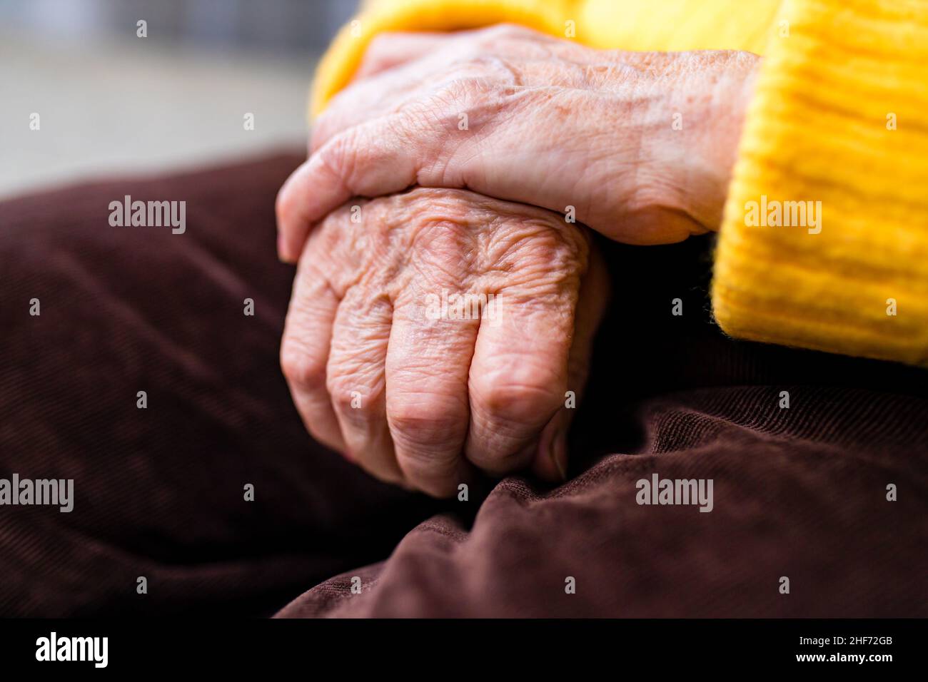 Attractive knees knee hi-res stock photography and images - Alamy