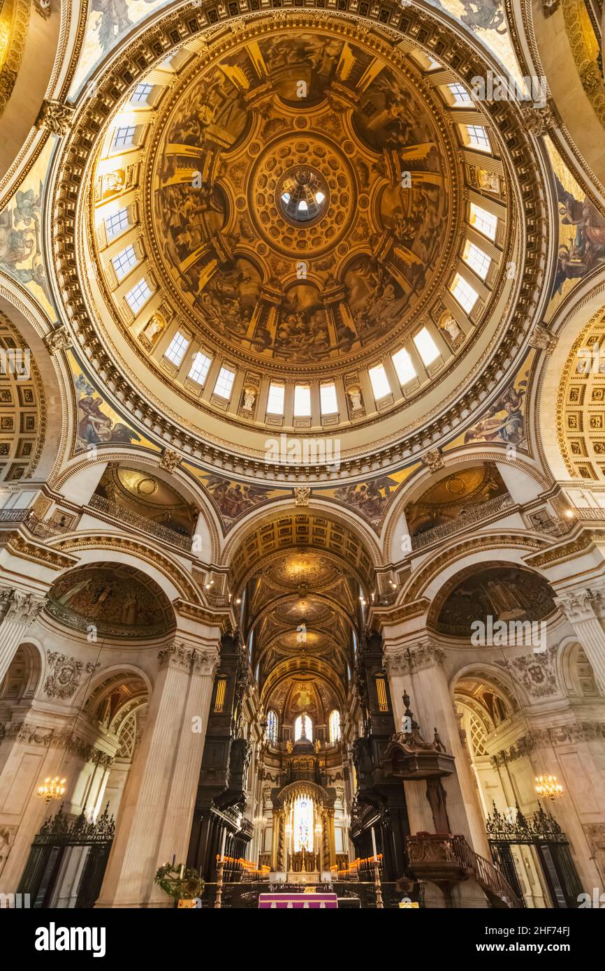 England, London, St. Paul's Cathedral, The Dome designed by Sir ...