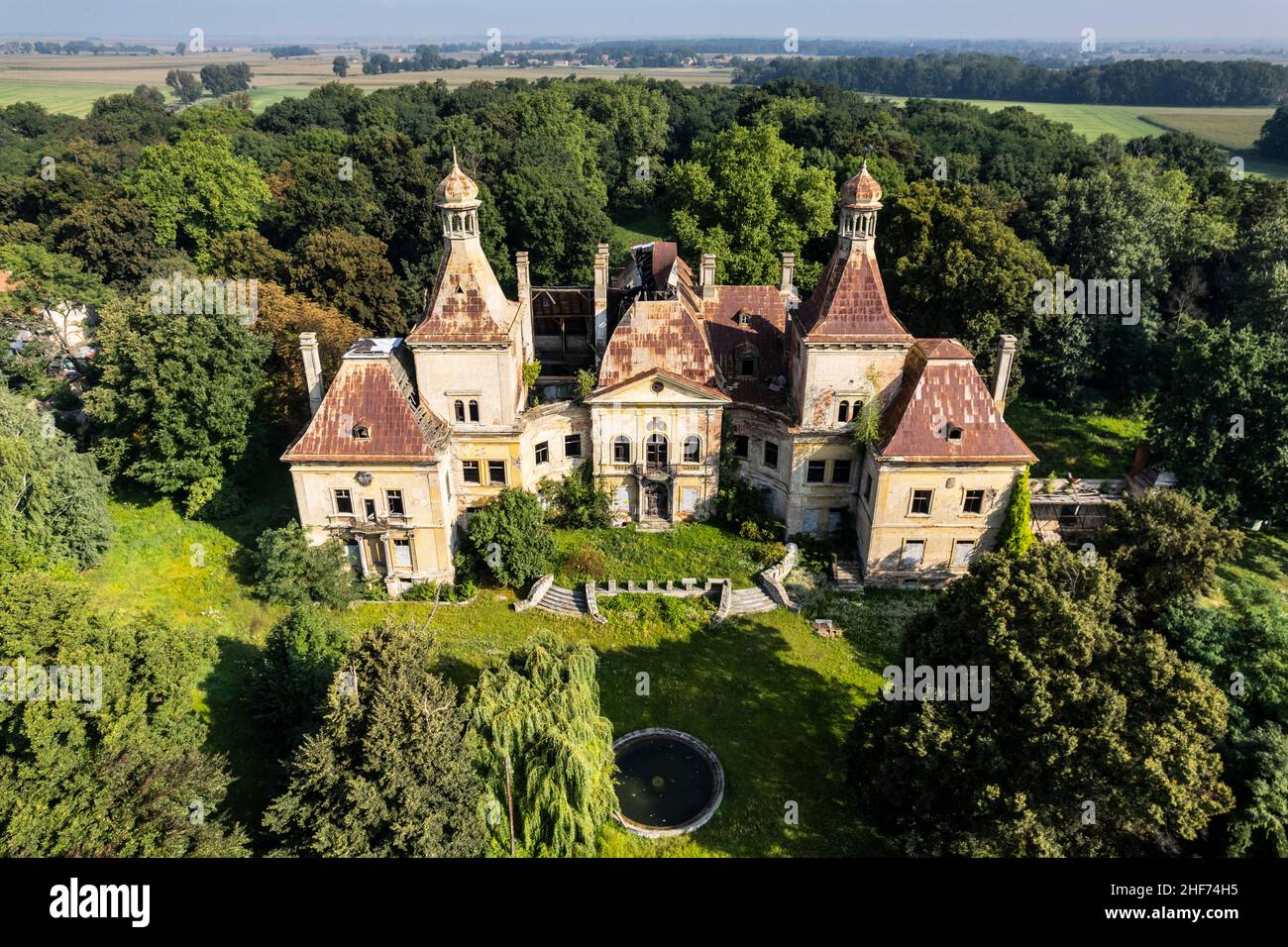 Europe, Poland, Lower Silesia, Palace in Manczyce Stock Photo - Alamy