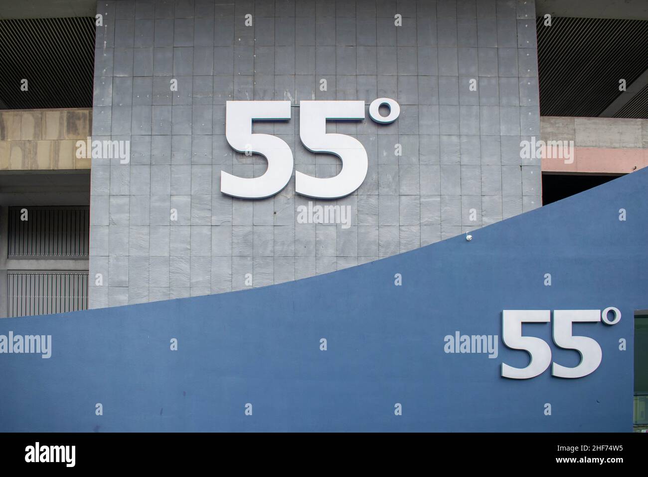 55 degrees hi-res stock photography and images - Alamy