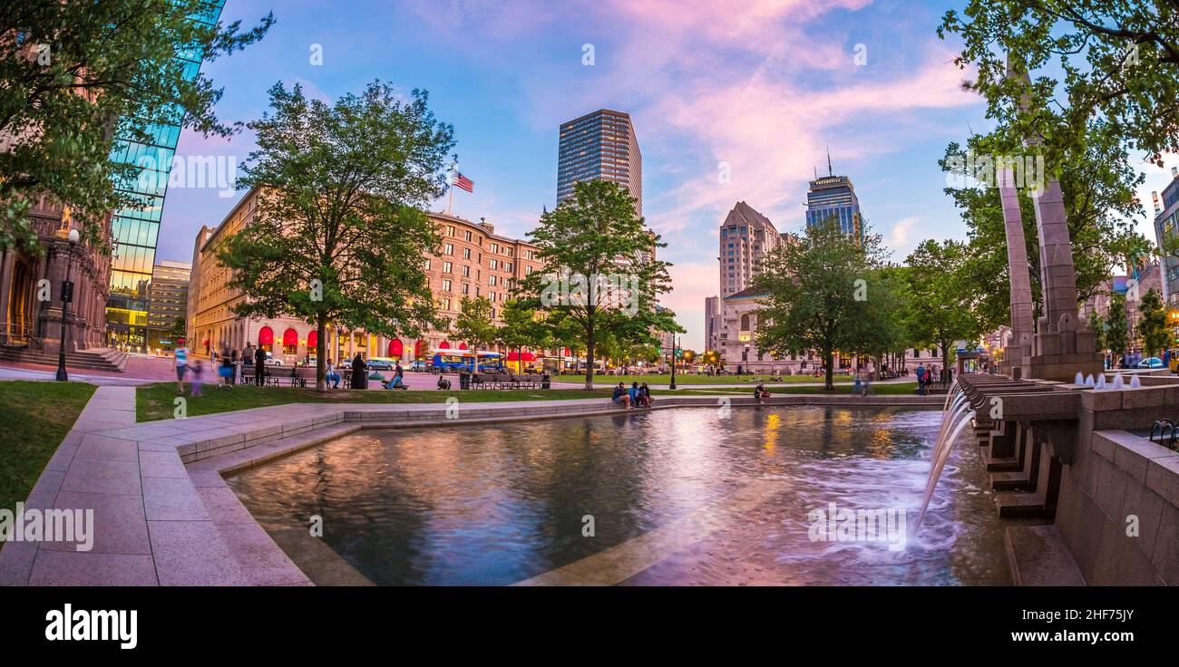 Boston public library copley square hi-res stock photography and images ...