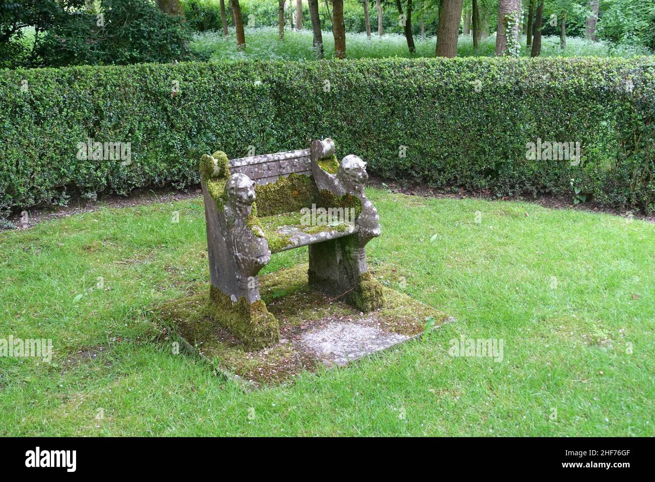 Sculpted bench - Buscot Park Gardens - Oxfordshire, England Stock Photo ...