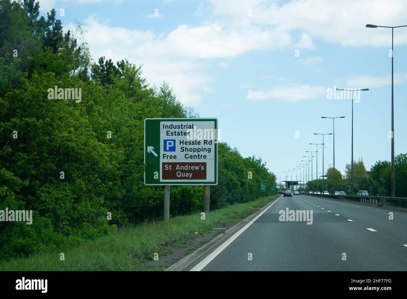 Road sign directing to Hessle Road, St Andrews Quay, Parking and the ...