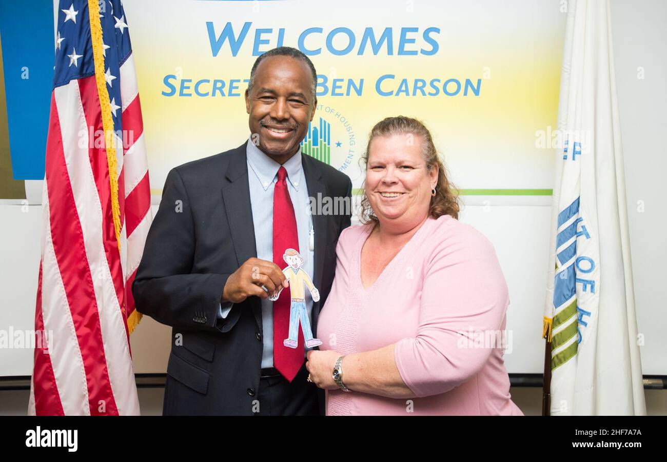Secretary Carson visits Jacksonville Filed Office (33873400541 Stock ...