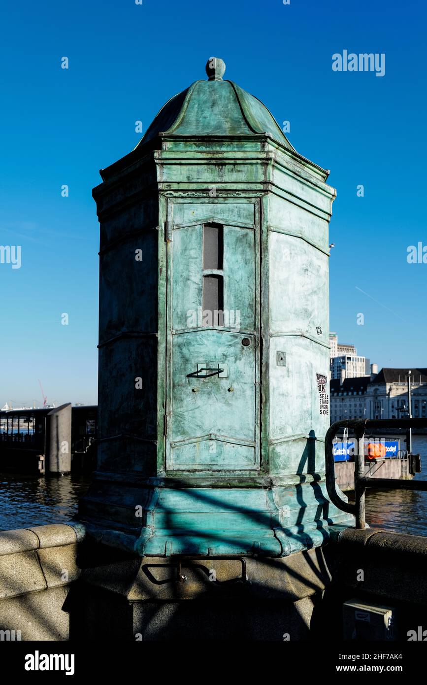 Thames Tide Measurement Post Stock Photo - Alamy
