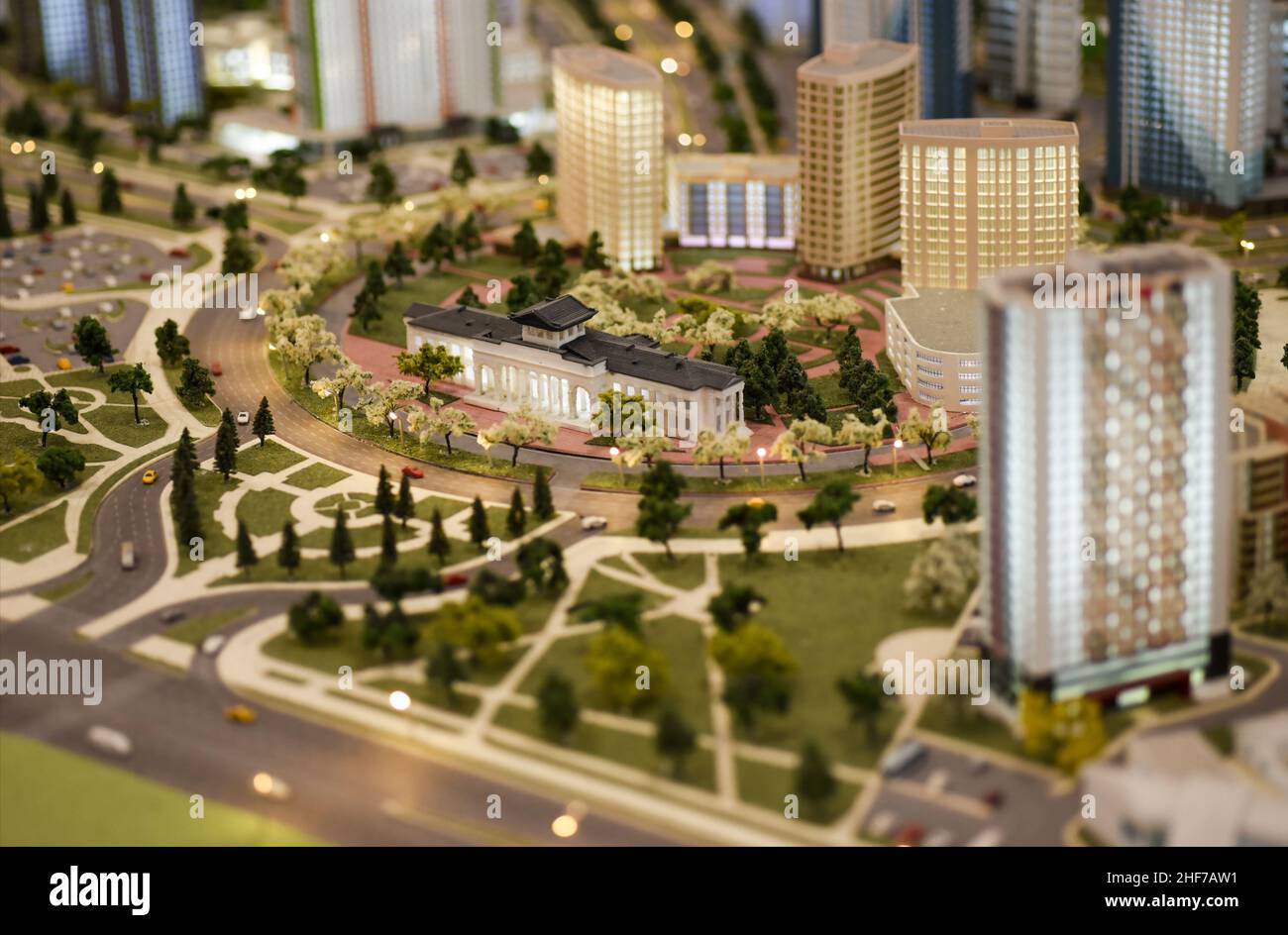 Scale model of city building with roads Stock Photo - Alamy