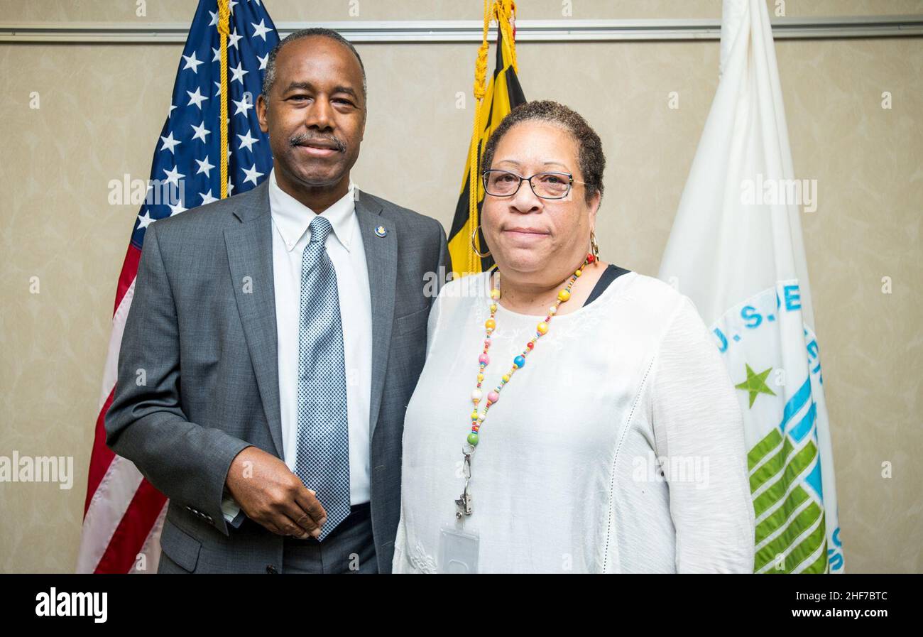 Secretary Carson visits HUD Baltimore Field Office (35293852280 Stock ...