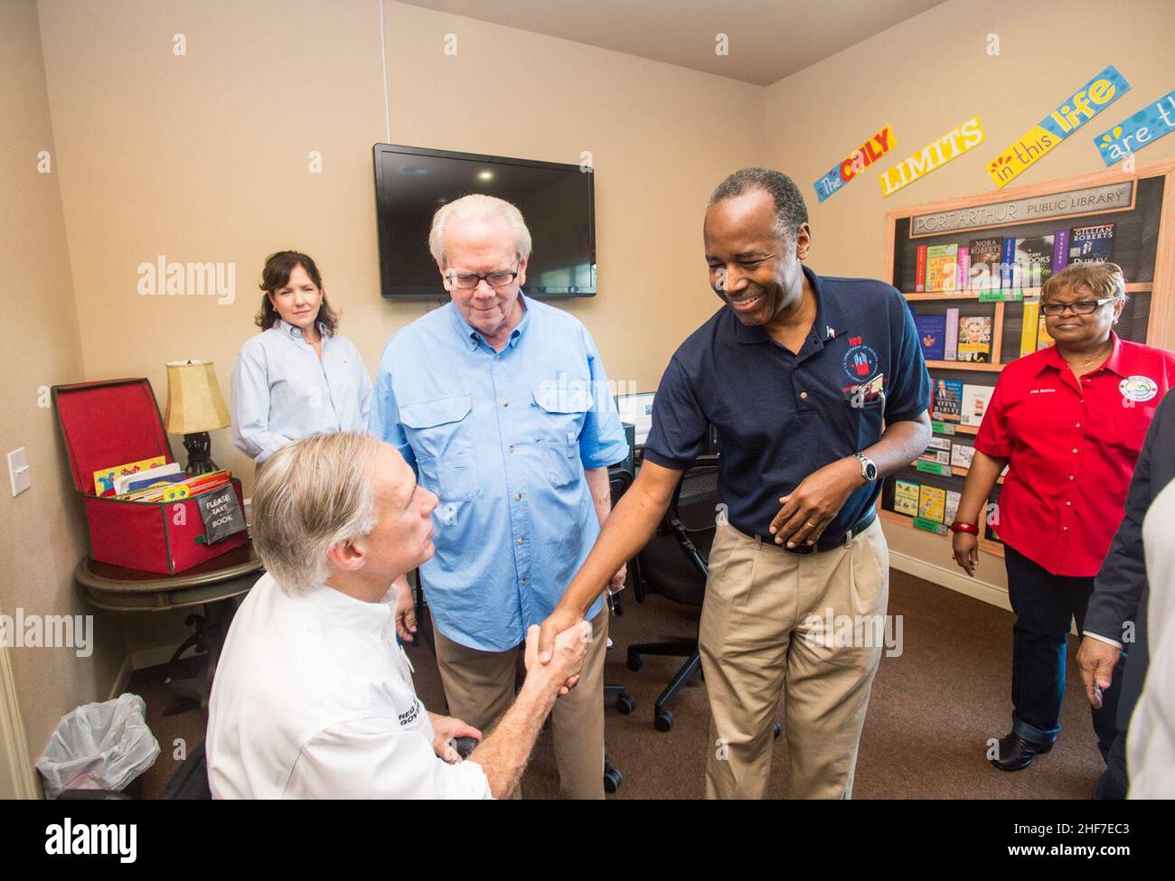 Secretary Carson visits Port Arthur Texas (37355347201 Stock Photo - Alamy