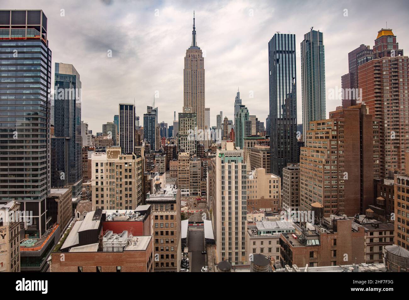 USA, New York City, Manhattan, Empire State Building, skyline Stock ...
