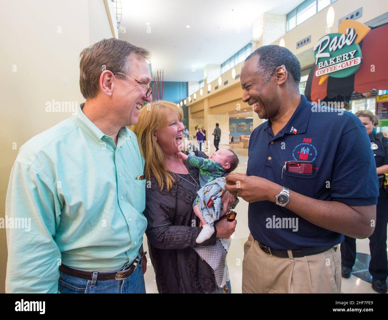 Secretary Carson visits Beaumont Texas (36665121254 Stock Photo - Alamy