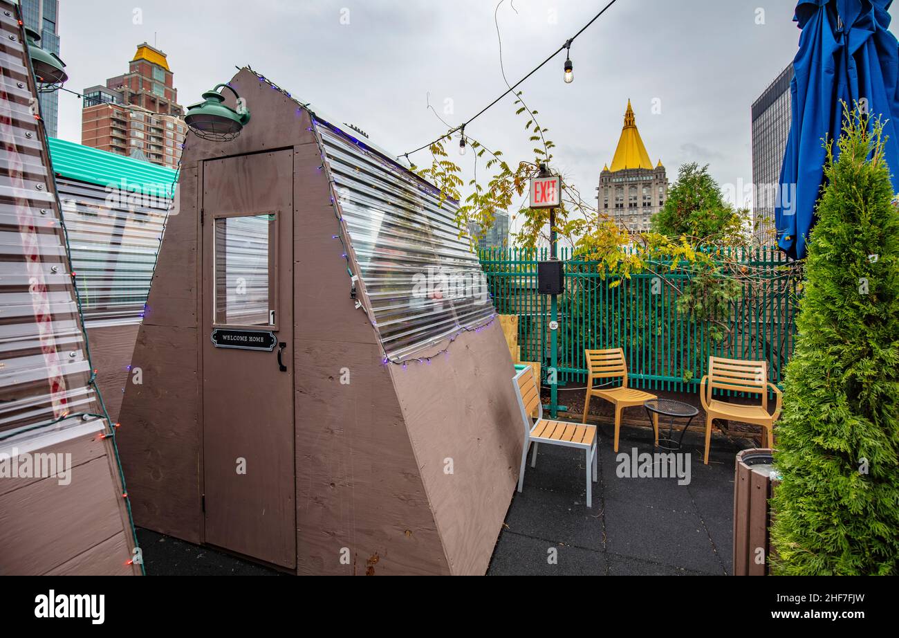 230 fifth rooftop bar hi-res stock photography and images - Alamy