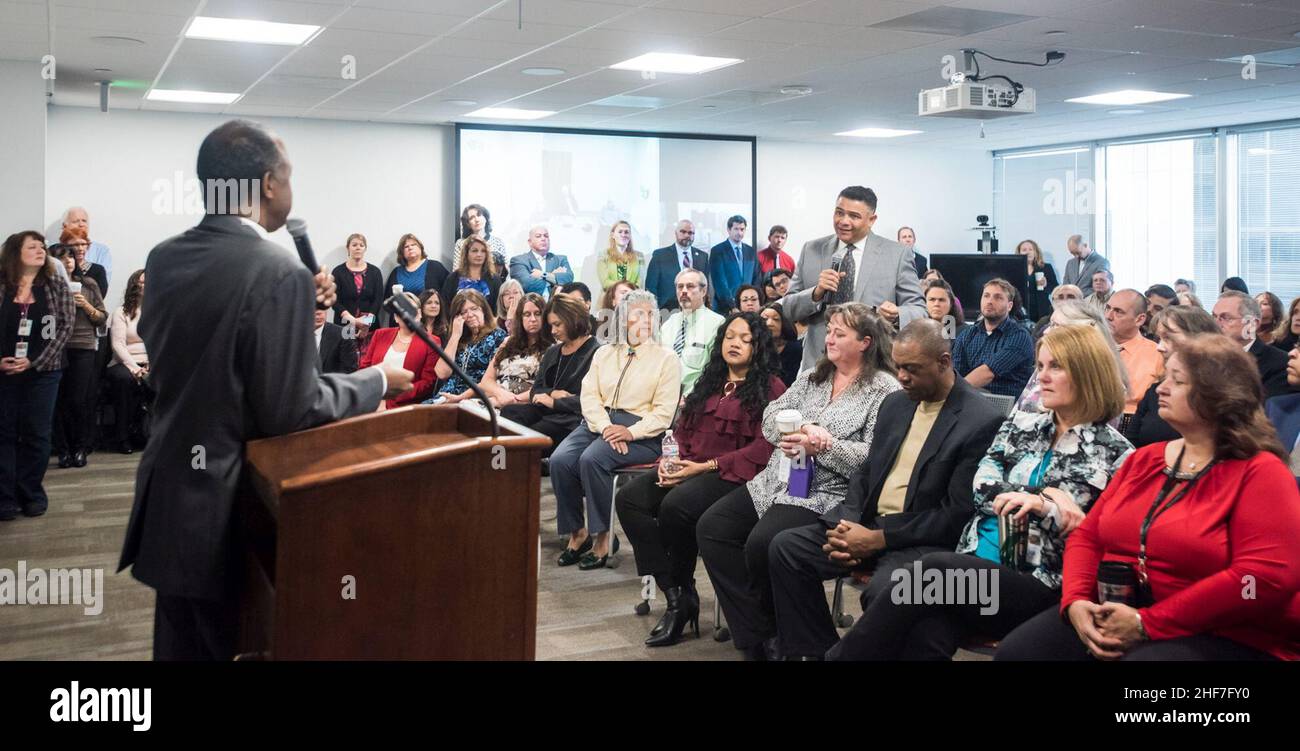 Secretary Carson visits Denver HUD Field Office (38072584861 Stock ...