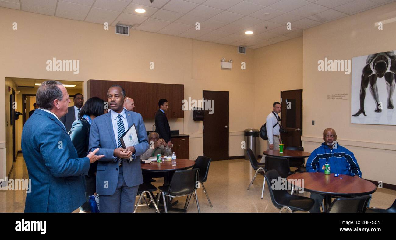 Secretary Carson visits Helping Up Mission in Baltimore (37435686424 ...