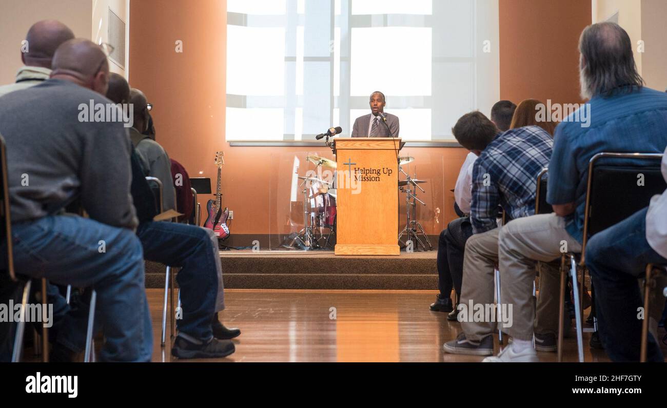 Secretary Carson visits Helping Up Mission in Baltimore (38113765102 Stock Photo - Alamy