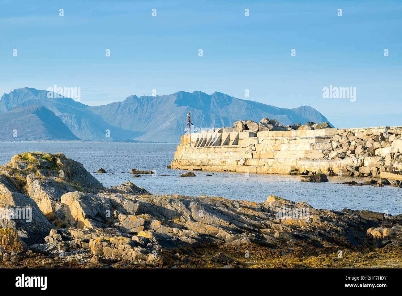 Norway, Lofoten, Austvågøya, fishing village Laukvik, harbor, quay ...