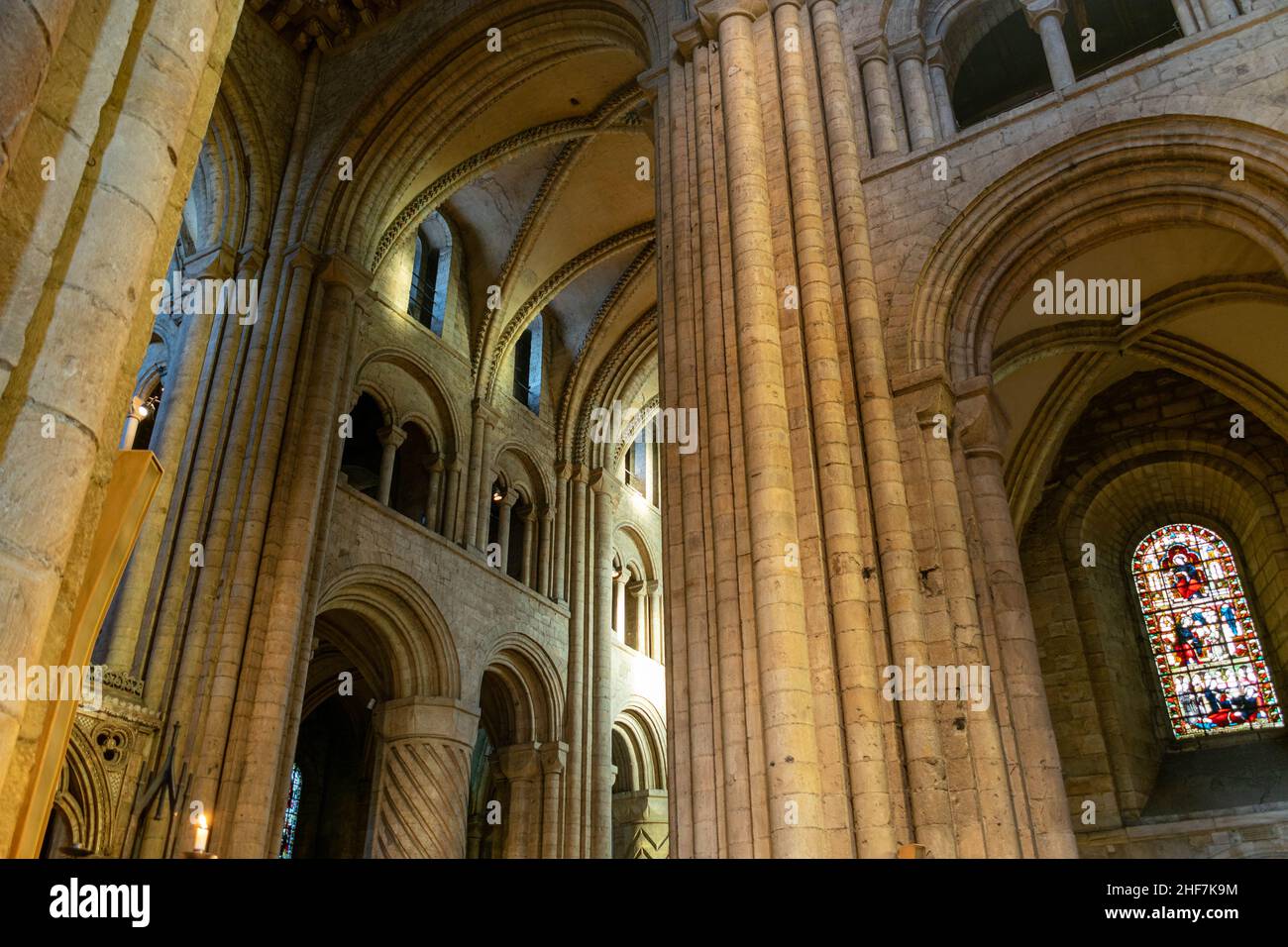 Durham, UK - 28th August 2019: Inside interior Durham Cathedral ...