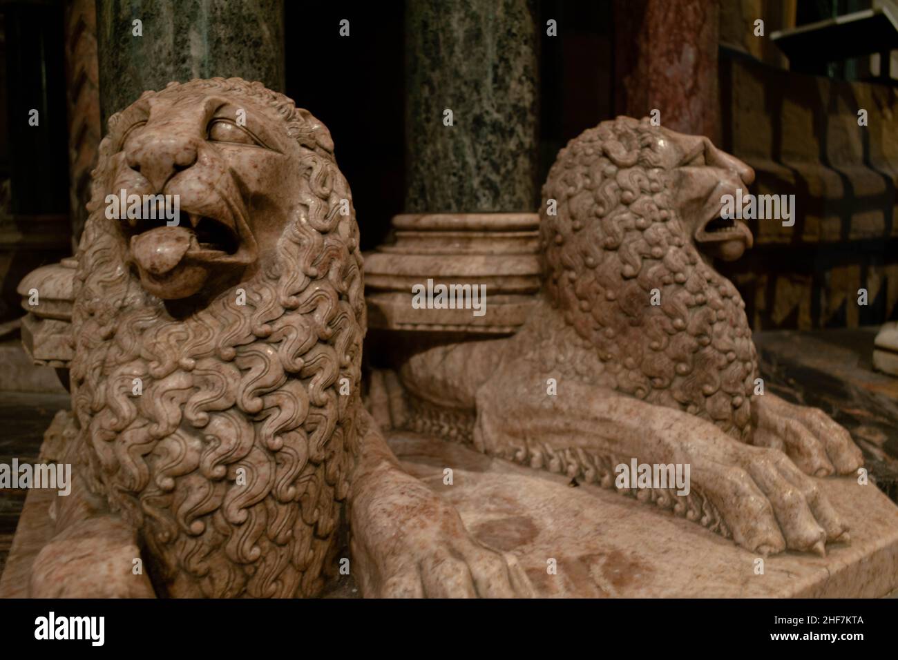 Durham cathedral architecture hi-res stock photography and images - Alamy