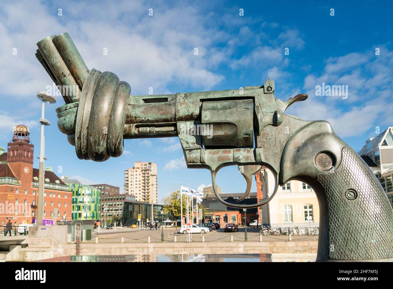 Sweden, Malmö, sculpture "Non Violence", Carl Fredrik Reuterswärd ...