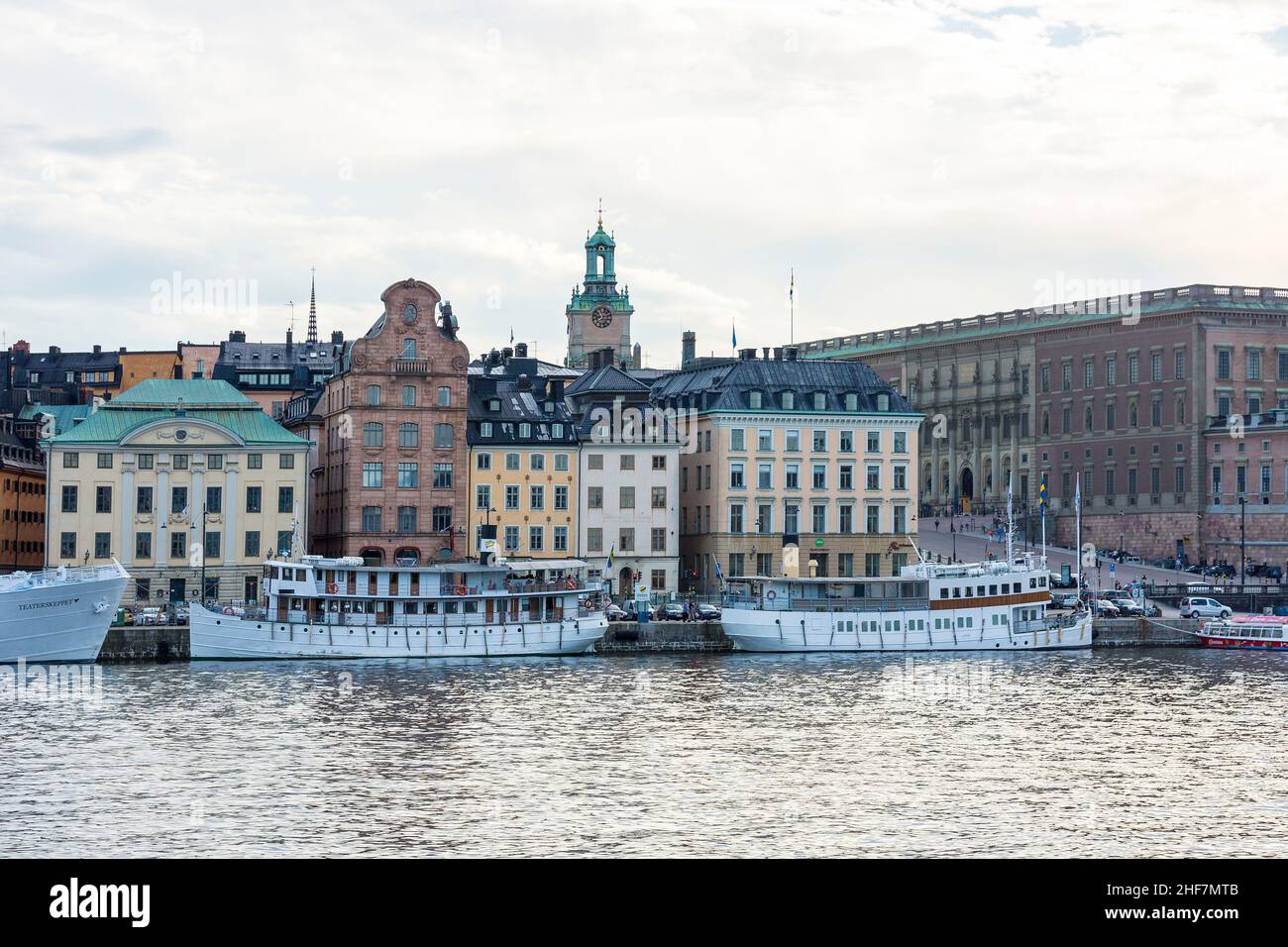 Sweden, Stockholm, view to the old town, quay, Storkyrkan, ship landing ...