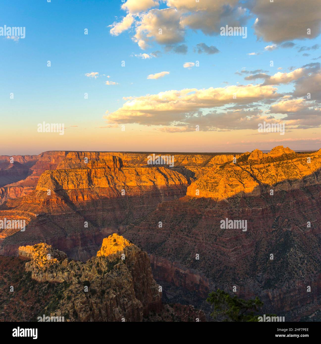 colorful Sunset at Grand Canyon seen from Mathers Point, South Rim ...
