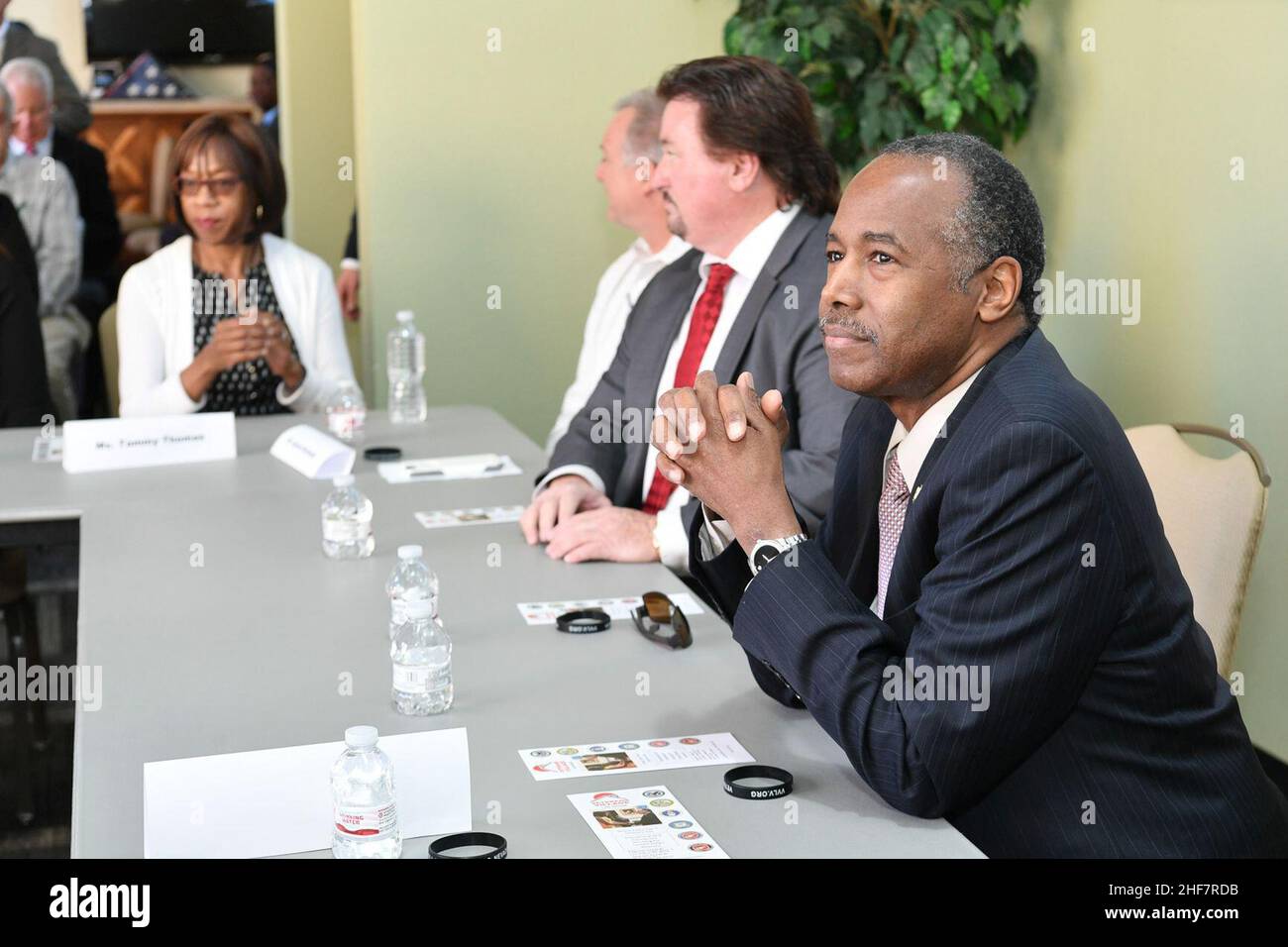 Secretary Carson Visits Las Vegas, Nevada (27984901008 Stock Photo - Alamy