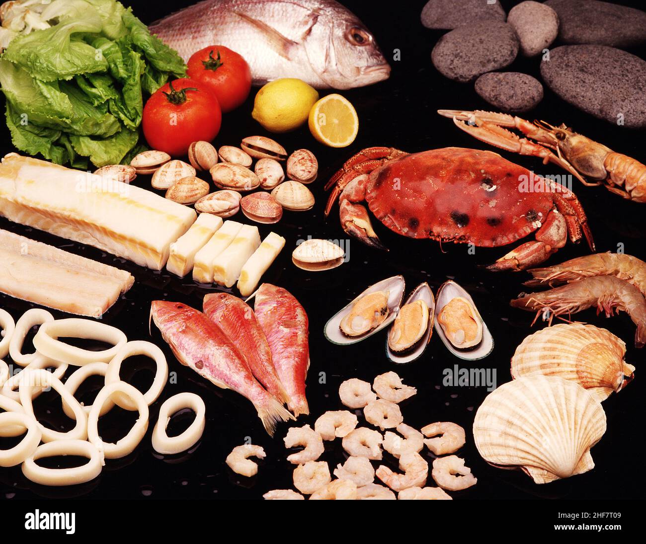 Shellfish assortment hi-res stock photography and images - Alamy